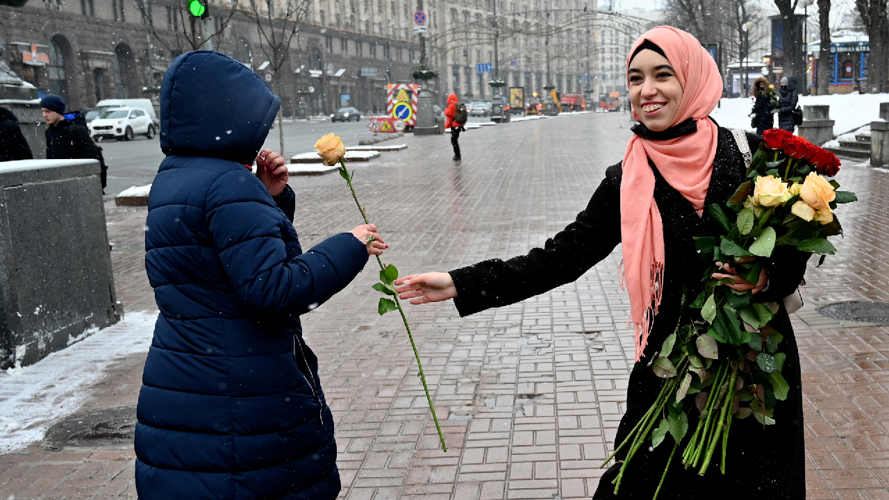 What does World Hijab Day look like in Ukraine? - CGTN