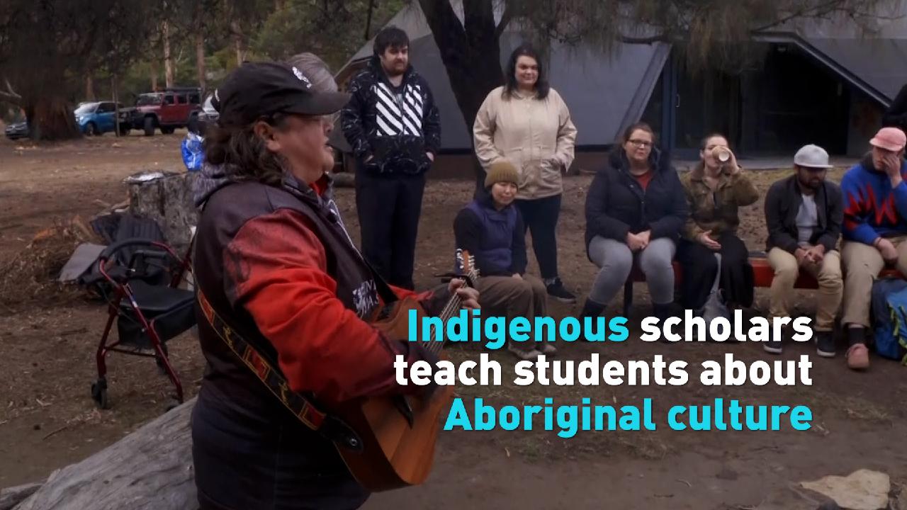 Students learn Aboriginal culture from Indigenous scholars - CGTN