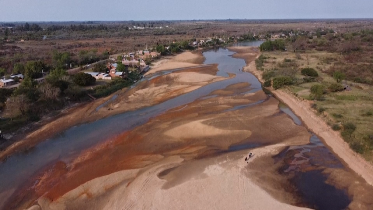 South America's Paraná river reaches record low water levels - CGTN