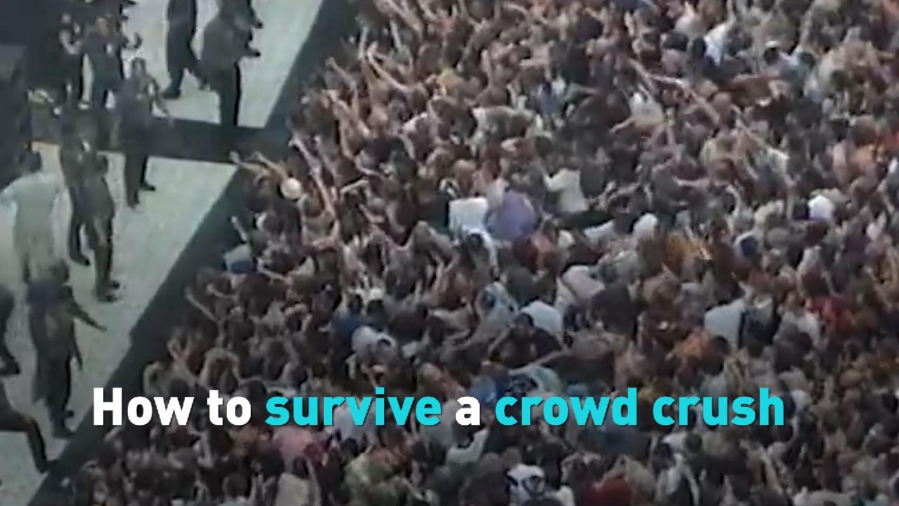 How to survive a crowd crush - CGTN